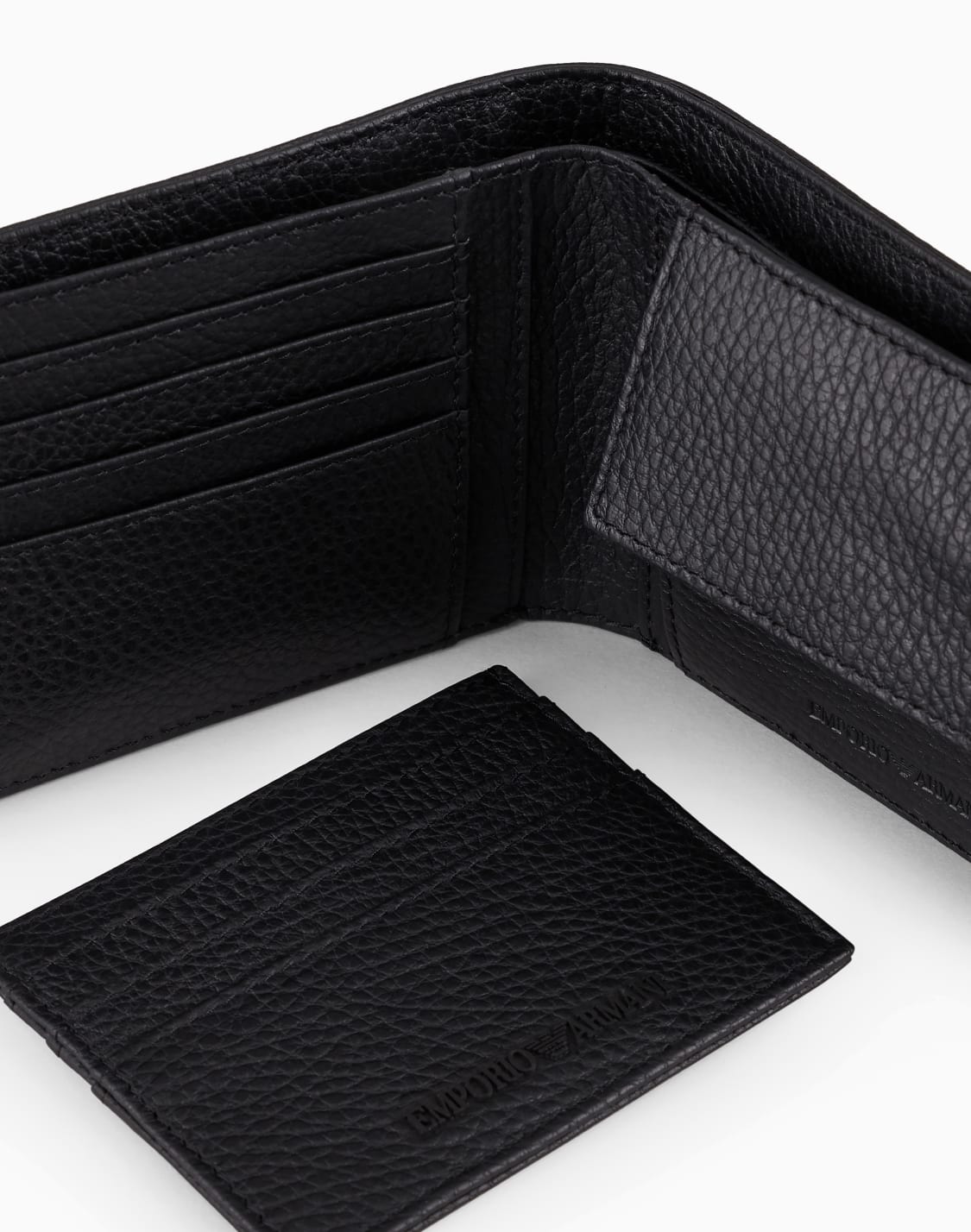 Men's Wallets and Small Leather Goods | Emporio Armani